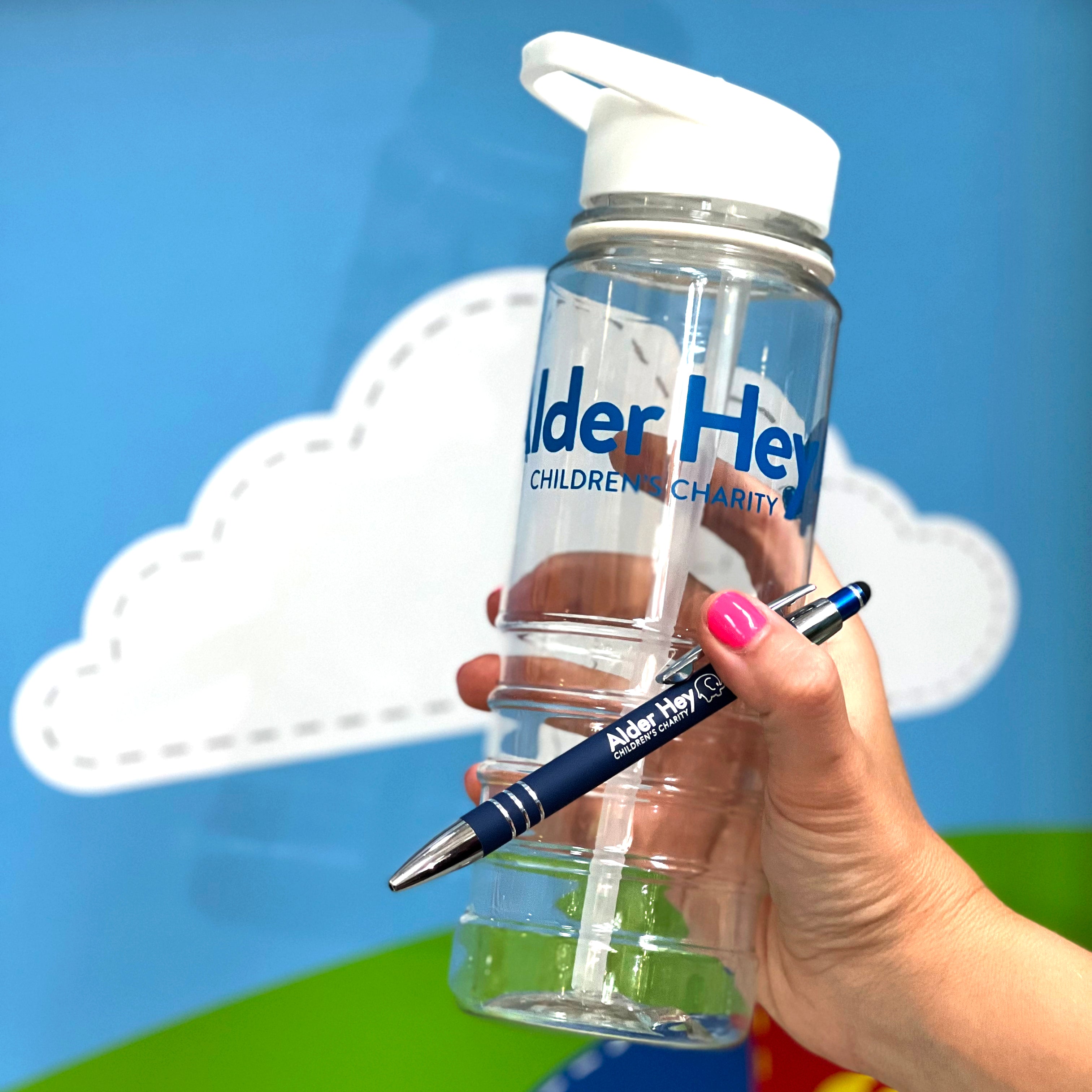 Oli Bundle 4 (Pen and Water bottle) – Alder Hey Children's Charity